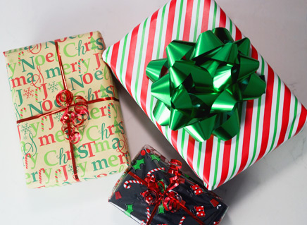 Christmas Party Supplies & Decorations | LookSharpStore