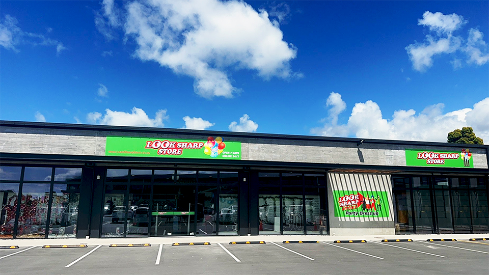 LookSharpStore – One Stop Fun Shop