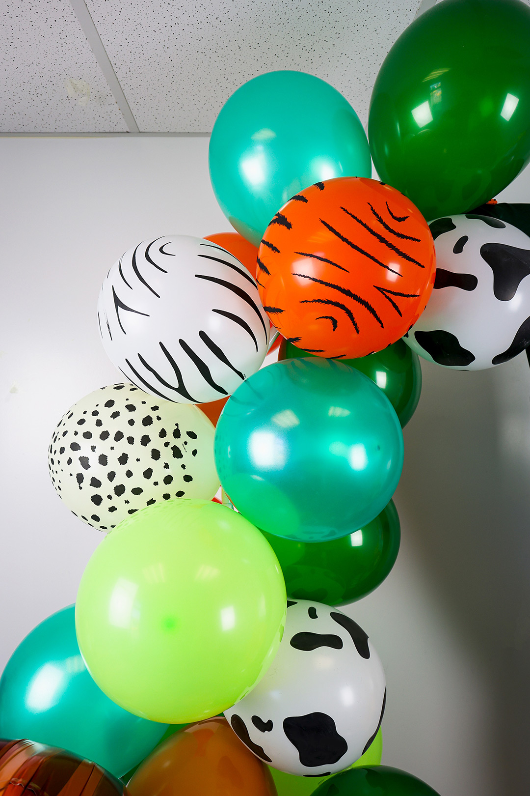 LookSharpStore – One Stop Fun Shop